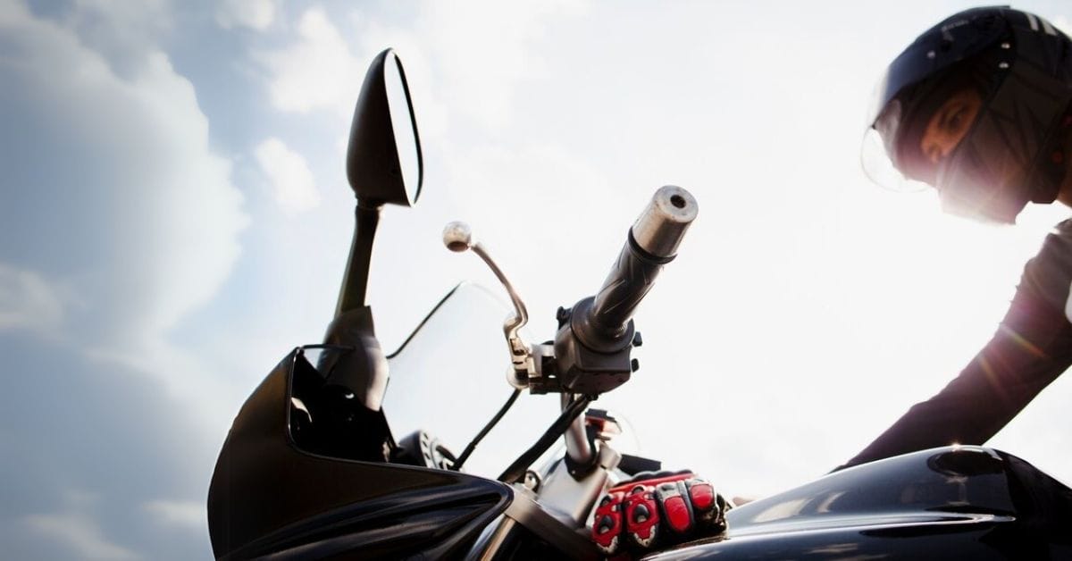 Can You Ride a Motorcycle with the Choke On?